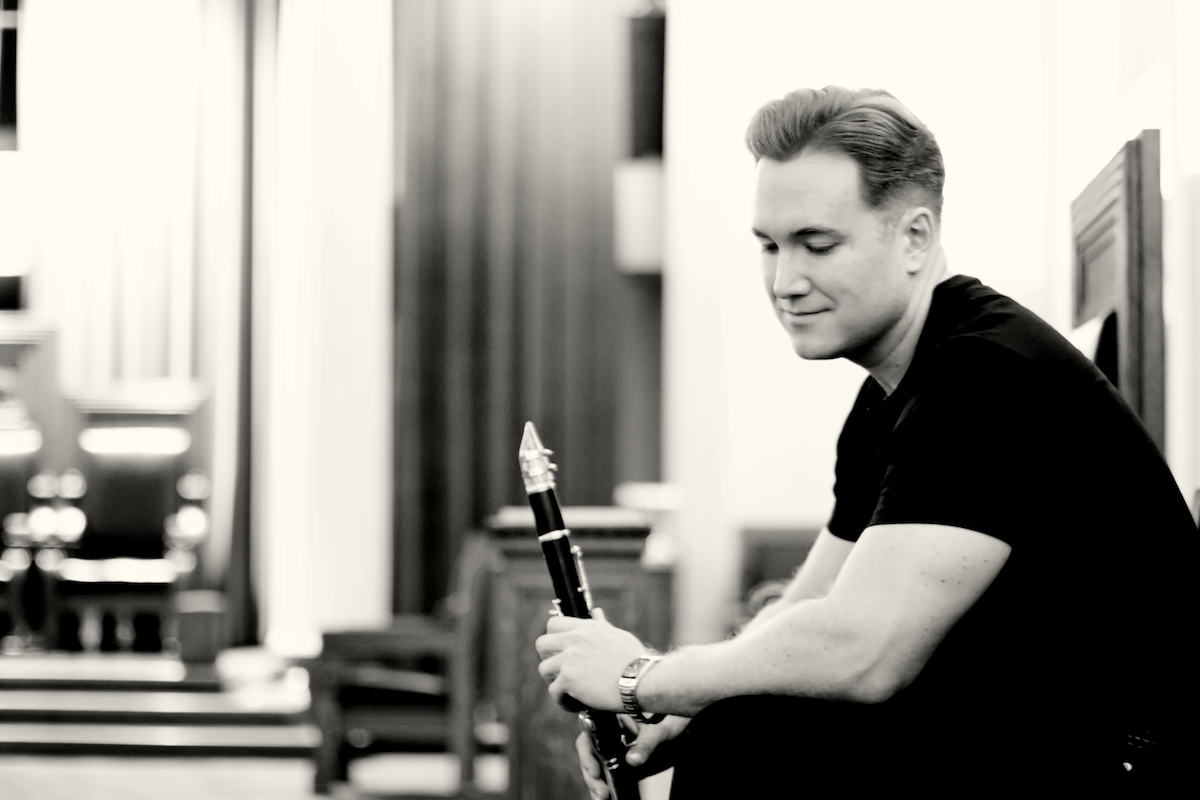 Booking - Dave Bennett